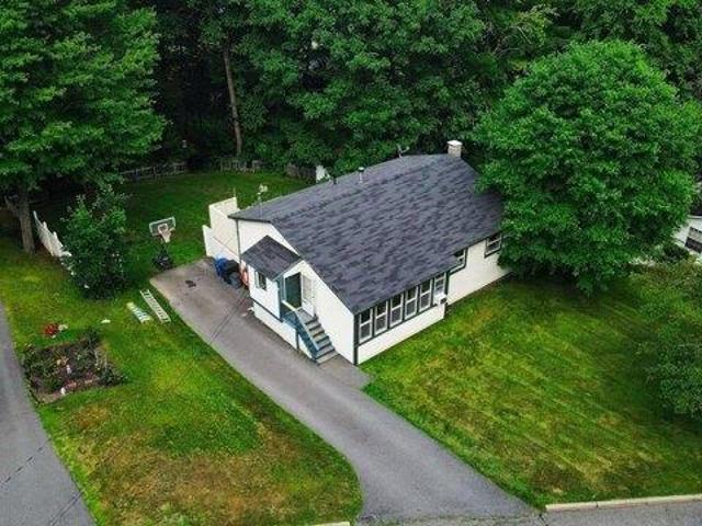 house with 3 bedroom, Brattleboro VT ES104234627