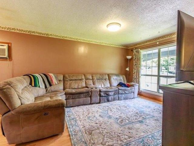 house with 3 bedroom, Brattleboro VT ES105116652