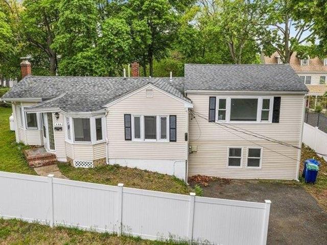 house with 3 bedroom, Braintree MA DS102668697