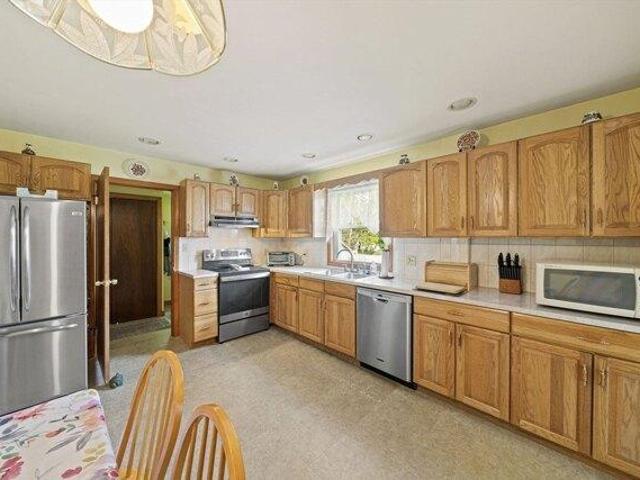house with 3 bedroom, Braintree MA ES103623487