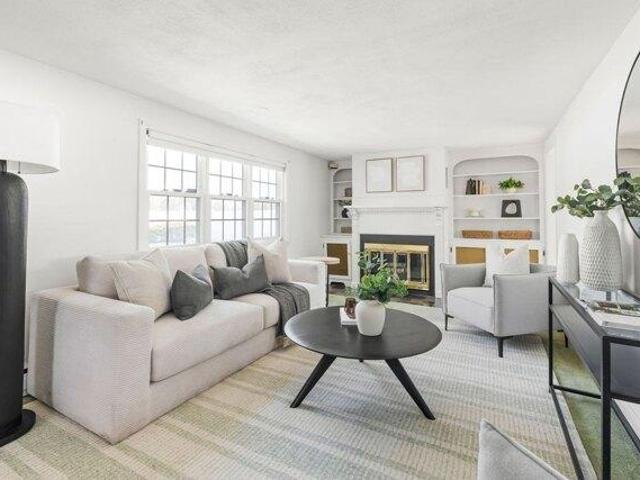 house with 3 bedroom, Braintree MA ES103221239