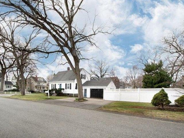 house with 3 bedroom, Braintree MA ES104607883