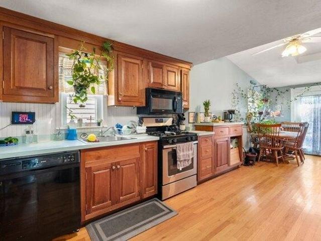 house with 3 bedroom, Braintree MA ES105633173