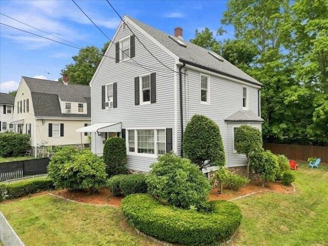 house with 3 bedroom, Braintree MA ES105080754