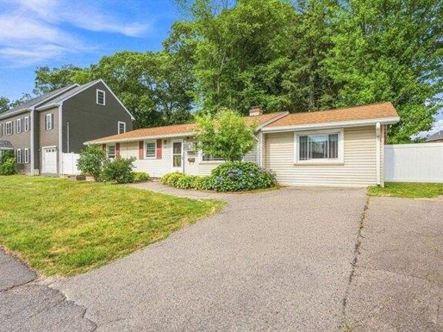house with 3 bedroom, Braintree MA ES105123026