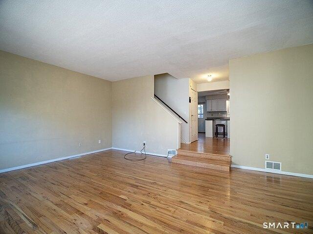 house with 3 bedroom, Branford CT DLS101605210