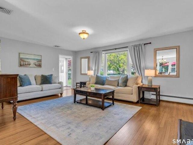 house with 3 bedroom, Branford CT DLS102445959