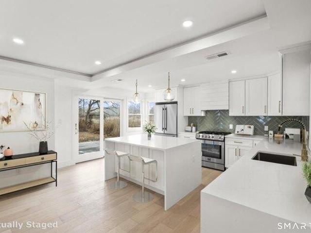 house with 3 bedroom, Branford CT ES104299644