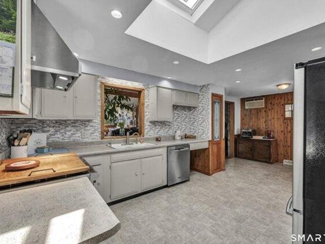 house with 3 bedroom, Branford CT ES105174150