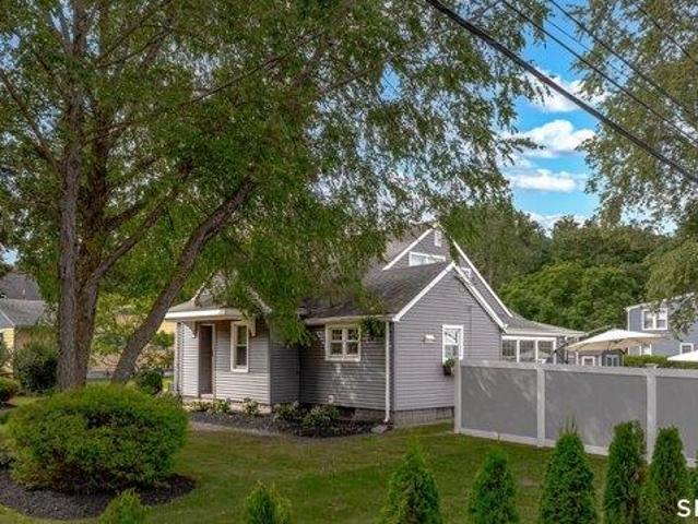 house with 3 bedroom, Branford CT ES105113988