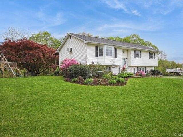 house with 3 bedroom, Brewster NY DLS102282174