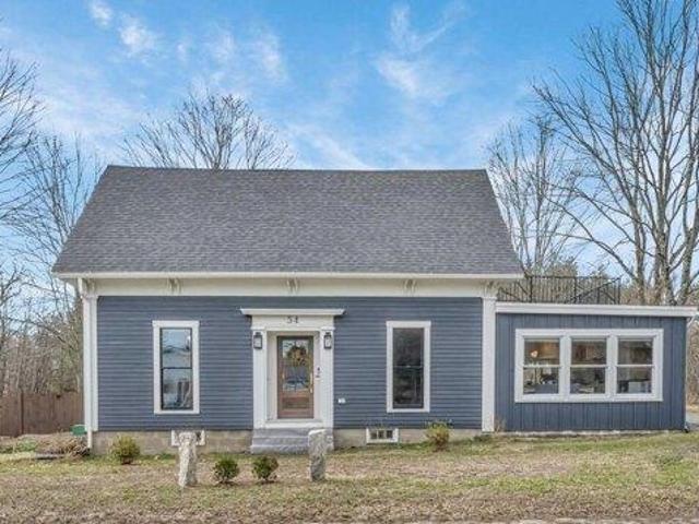 house with 3 bedroom, Brentwood NH DS102709075