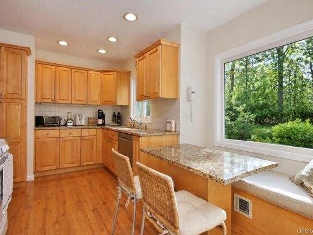 house with 3 bedroom, Briarcliff Manor NY DLS102279981