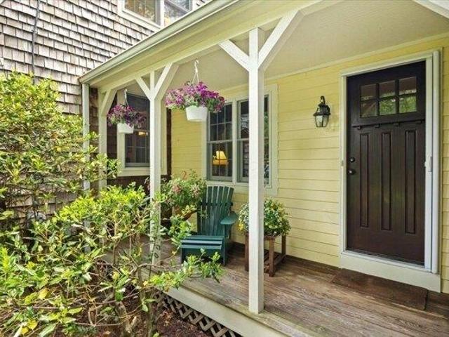 house with 3 bedroom, Bridgewater MA ES104115252