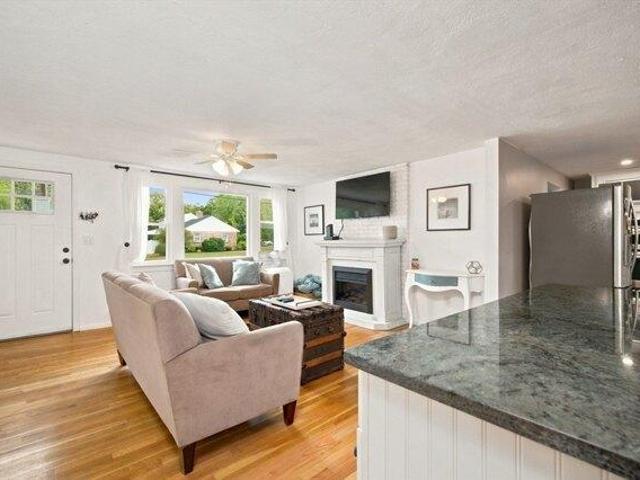 house with 3 bedroom, Bridgewater MA ES104482002