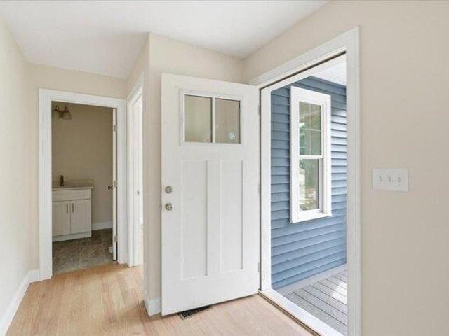 house with 3 bedroom, Bridgewater MA ES105092605