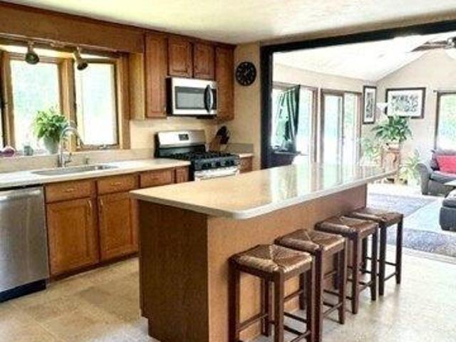house with 3 bedroom, Bridgewater MA ES105206235
