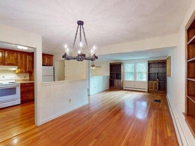 house with 3 bedroom, Bridgewater MA ES105207274