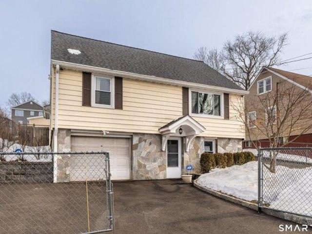 house with 3 bedroom, Bridgeport CT DLS101629801