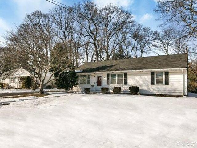 house with 3 bedroom, Bridgeport CT DLS102155541