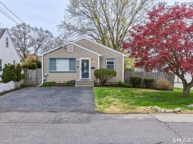 house with 3 bedroom, Bridgeport CT DLS102477767