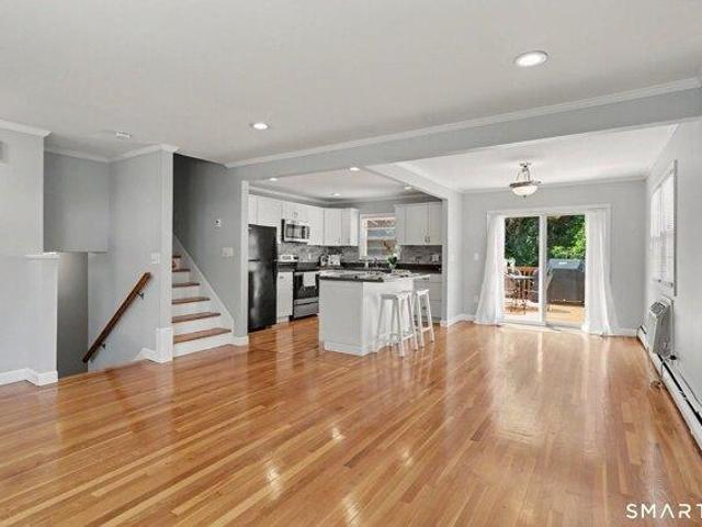 house with 3 bedroom, Bridgeport CT DS104300171