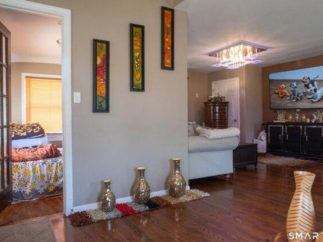 house with 3 bedroom, Bridgeport CT ES104332324