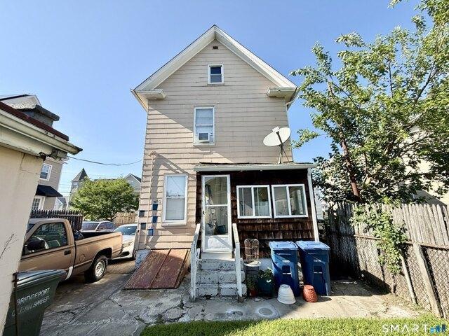 house with 3 bedroom, Bridgeport CT ES104482421