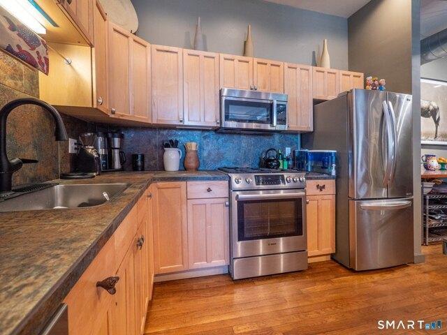 house with 3 bedroom, Bridgeport CT ES104511848