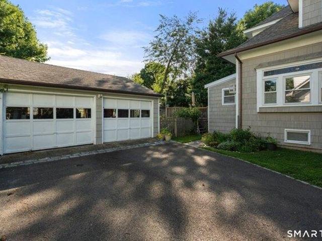 house with 3 bedroom, Bridgeport CT ES104848841
