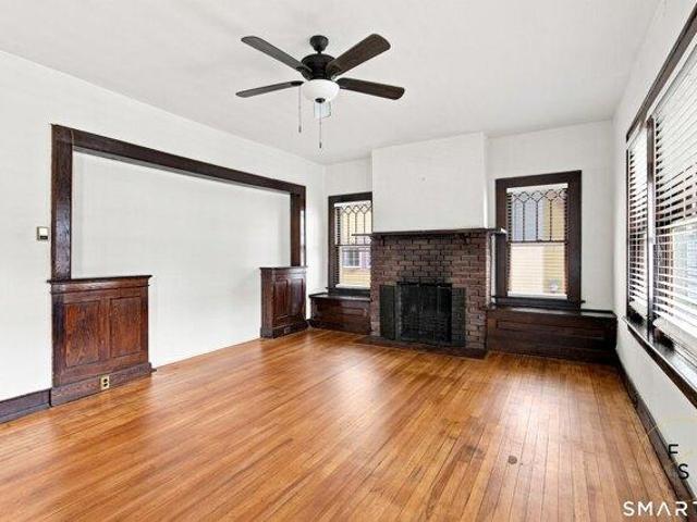 house with 3 bedroom, Bridgeport CT ES105127198