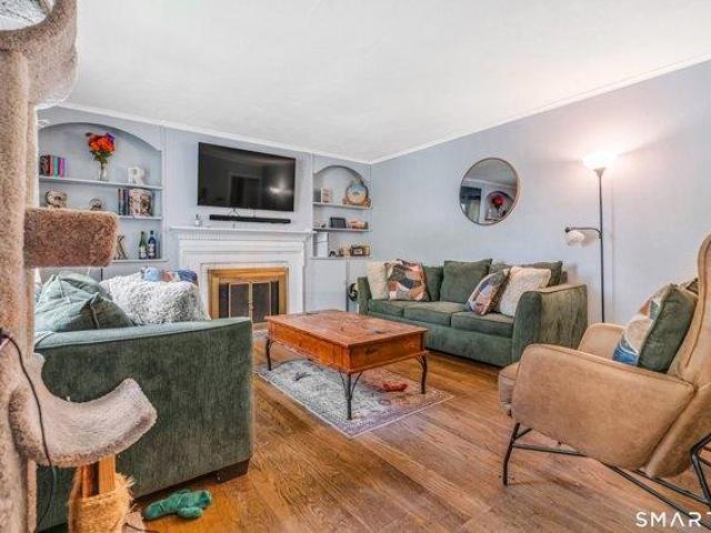 house with 3 bedroom, Bridgeport CT ES105158638