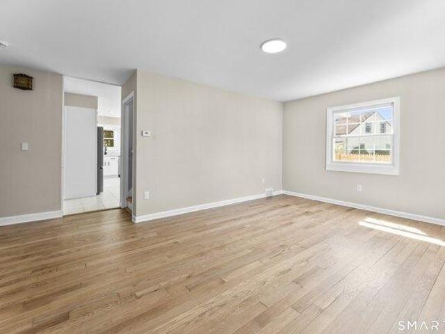 house with 3 bedroom, Bridgeport CT ES105176042
