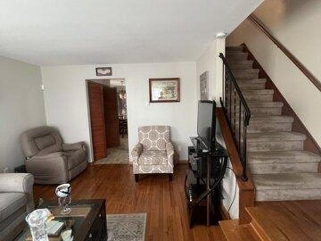 house with 3 bedroom, Bridgeport CT ES105205873