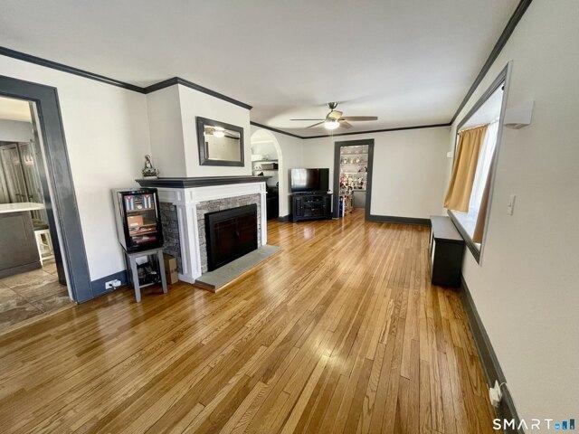 house with 3 bedroom, Bridgeport CT ES103070085