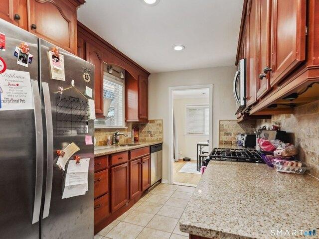 house with 3 bedroom, Bridgeport CT ES103100058
