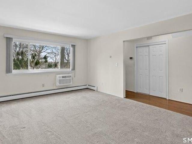 house with 3 bedroom, Bridgeport CT ES103160425