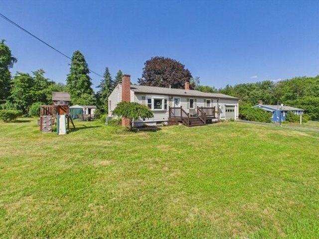 house with 3 bedroom, Brimfield MA ES104810977