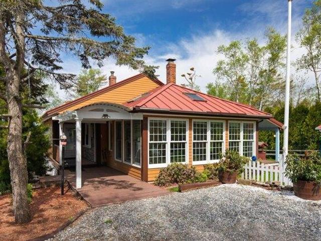 house with 3 bedroom, Bristol ME ES105108454
