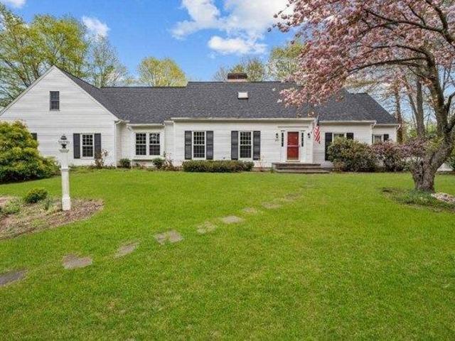 house with 3 bedroom, Bristol CT DLS102157047