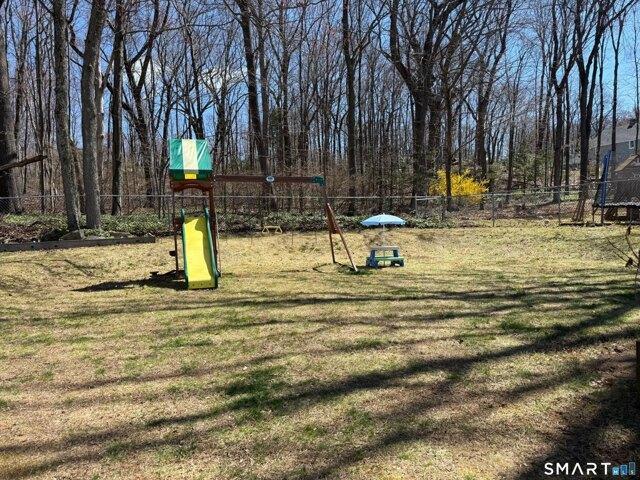 house with 3 bedroom, Bristol CT DLS102157662