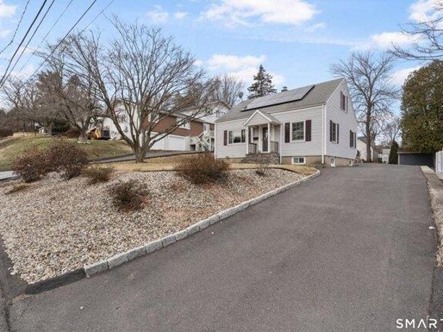 house with 3 bedroom, Bristol CT DLS102344627