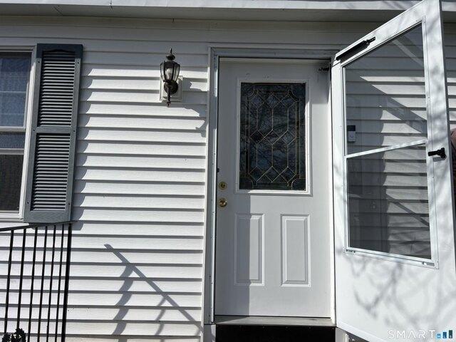 house with 3 bedroom, Bristol CT DLS102316936
