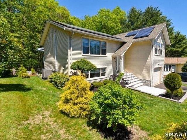 house with 3 bedroom, Bristol CT DLS102528884