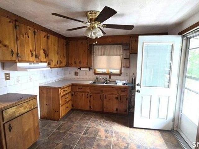 house with 3 bedroom, Bristol CT DS104149508