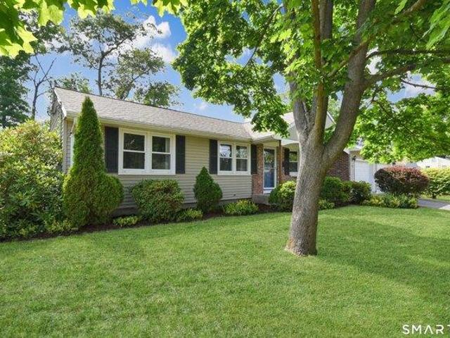 house with 3 bedroom, Bristol CT DS104150357