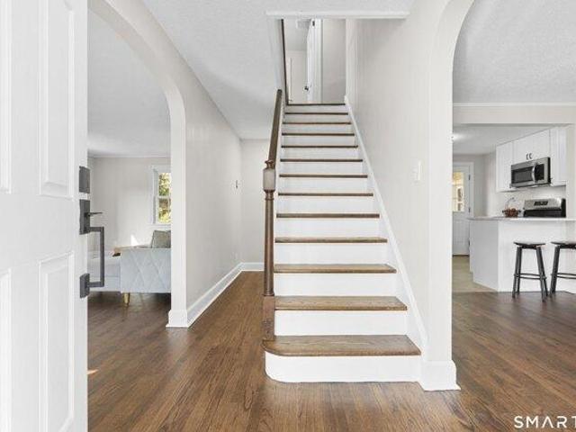 house with 3 bedroom, Bristol CT ES104848630