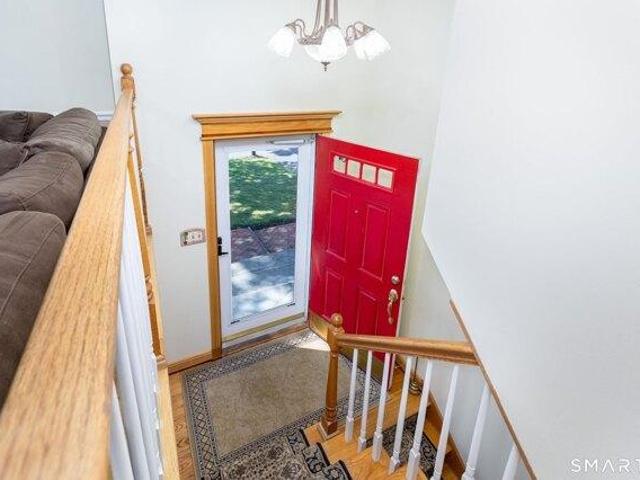 house with 3 bedroom, Bristol CT ES105114260