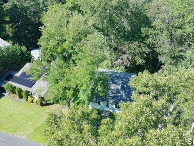 house with 3 bedroom, Bristol CT ES105115927