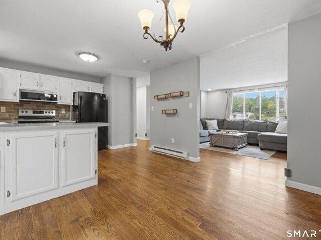 house with 3 bedroom, Bristol CT ES105123614